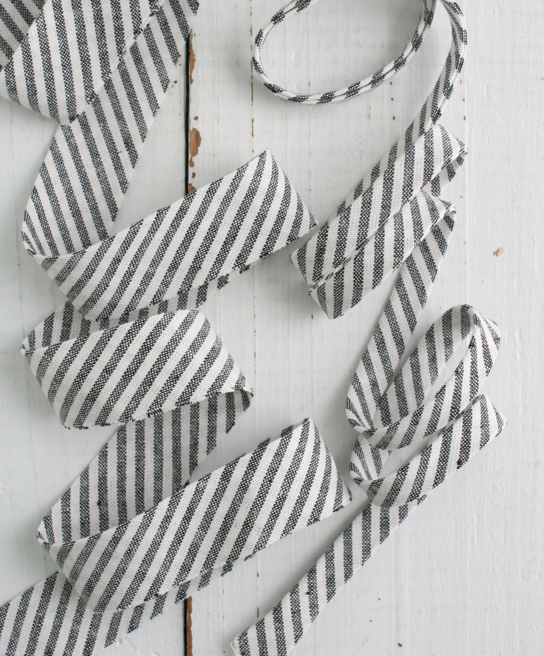 3 ways to pick the perfect quilt binding - Bessie Pearl Binding Co.